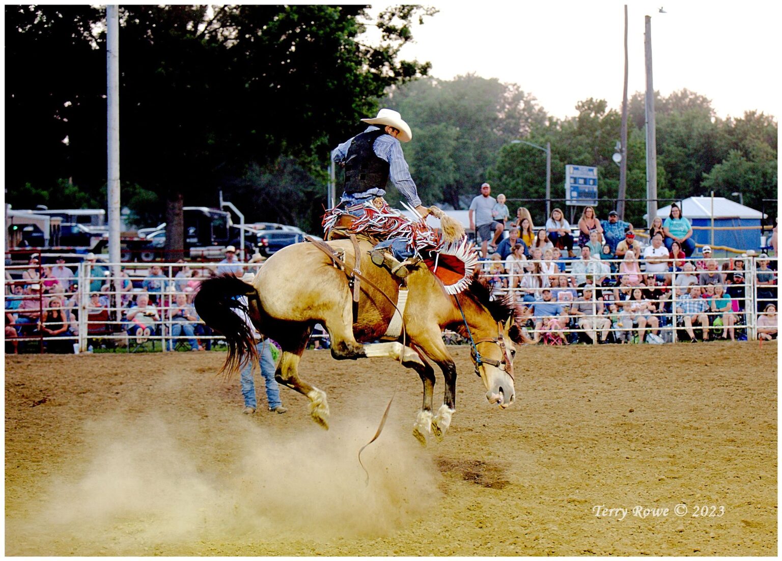 Holden Rodeo - Holden Chamber of Commerce